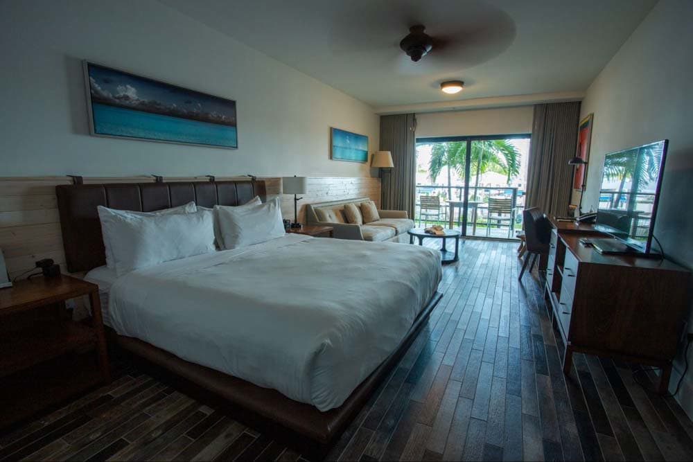 How To Use Perspective Warp In Photoshop (Step By Step) — Brendan ...